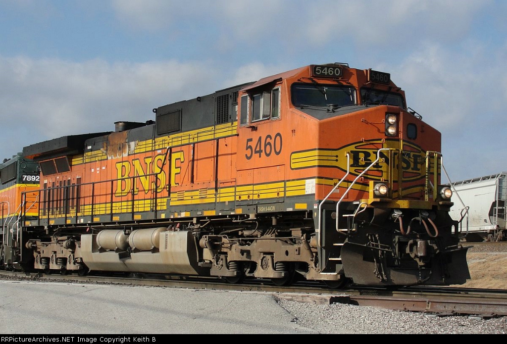 BNSF 5460